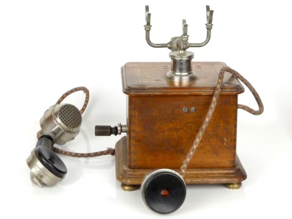 Téléphone ancien Marty Modèle 1910 en métal et bois - Boutique OVIRY