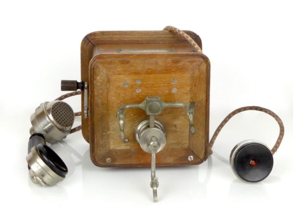 Téléphone ancien Marty Modèle 1910 en métal et bois - Boutique OVIRY