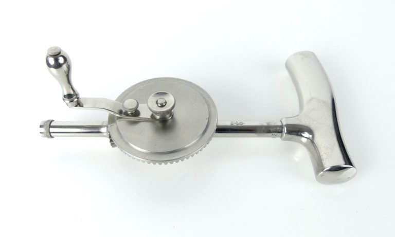 Chignole chirurgicale vintage n°23 en acier inoxydable - Curiosité - OVIRY