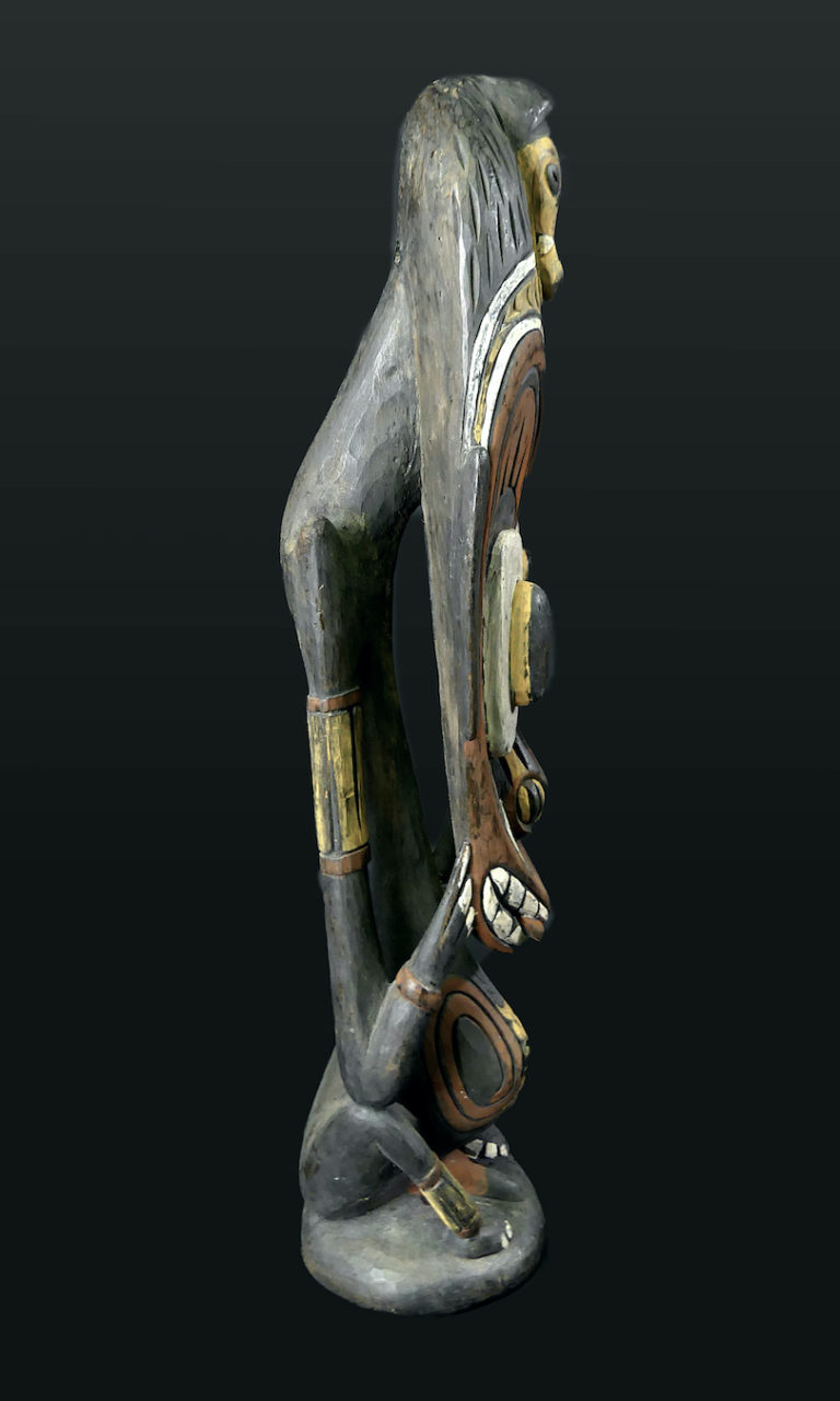 Grande sculpture totémique papoue polychrome - PNG - OVIRY
