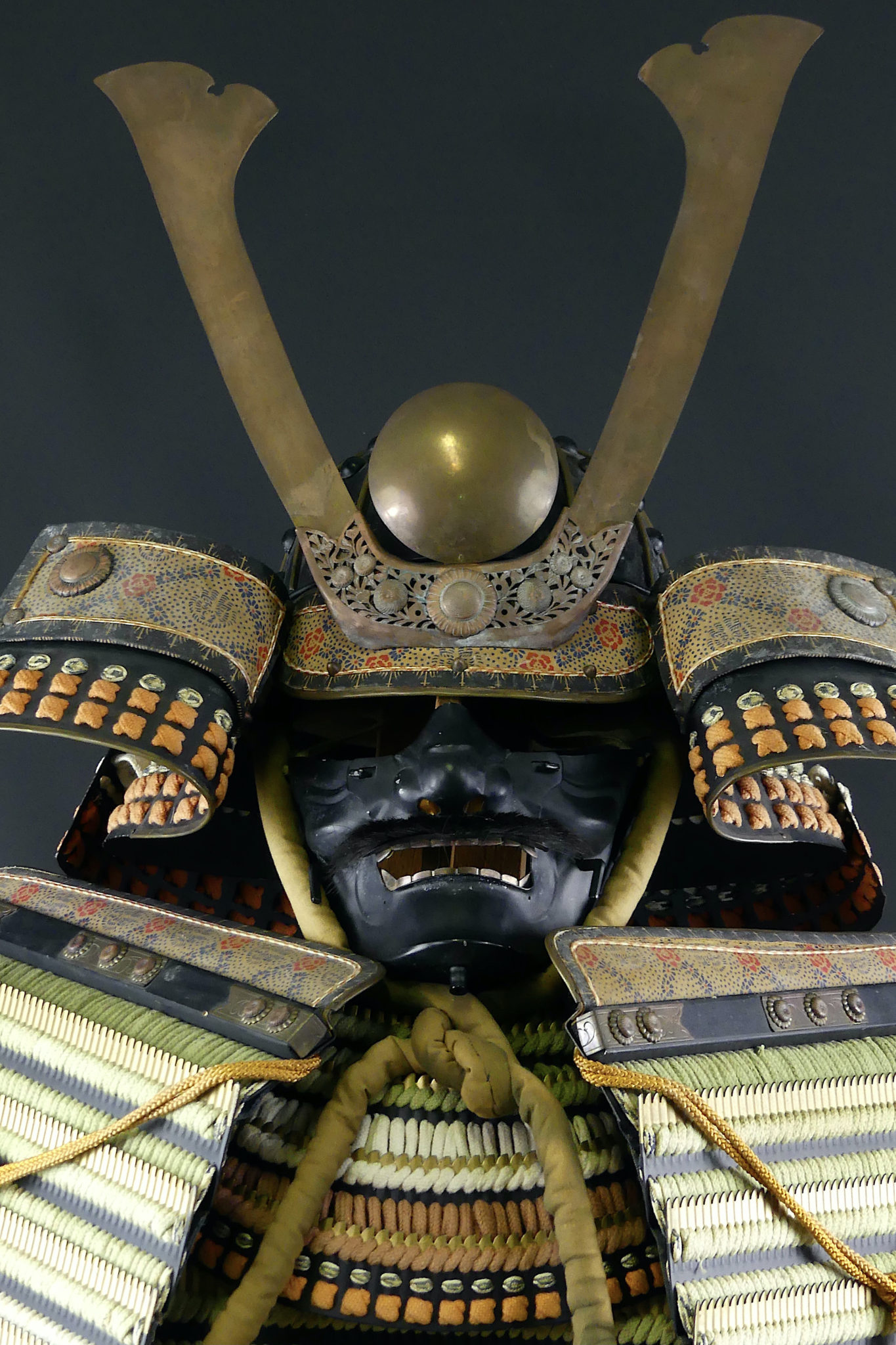 Yoroi armure de samouraï dans son coffre Gusoku bitsu - Shōwa - OVIRY