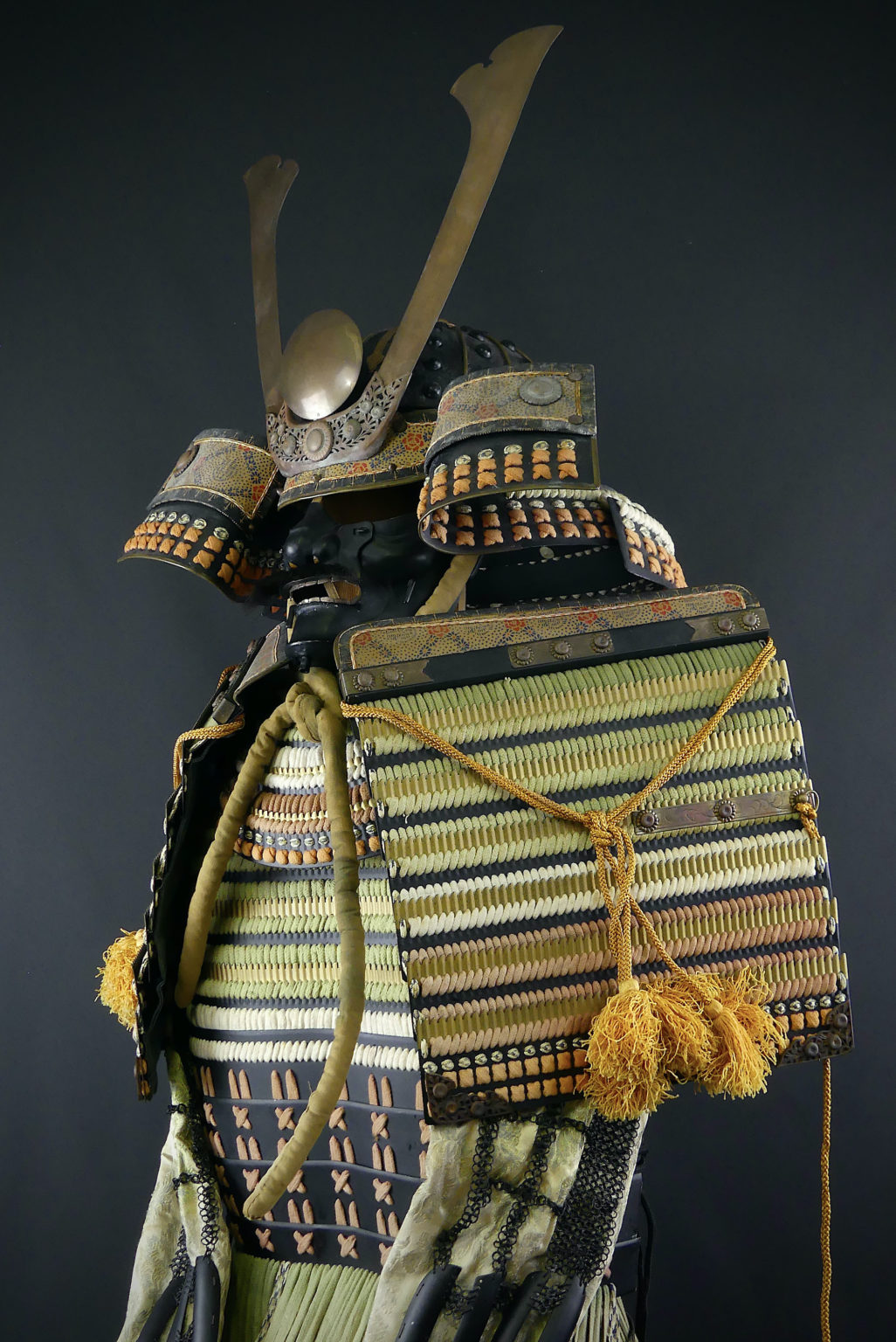 Yoroi armure de samouraï dans son coffre Gusoku bitsu - Shōwa - OVIRY