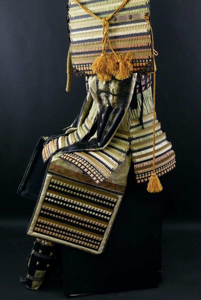 Yoroi armure de samouraï dans son coffre Gusoku bitsu - Shōwa - OVIRY