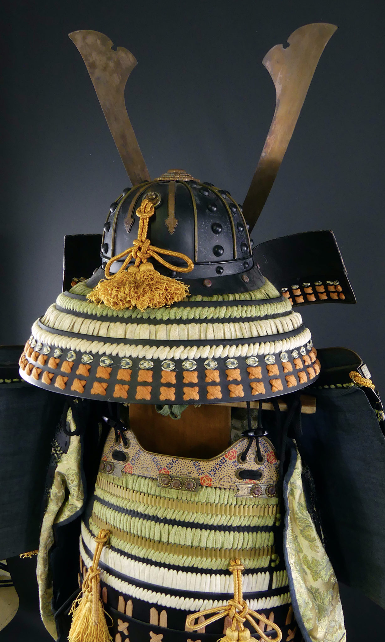 Yoroi armure de samouraï dans son coffre Gusoku bitsu - Shōwa - OVIRY