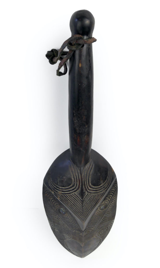 Patu māori ancien massue en bois précieux et ormeau - OVIRY