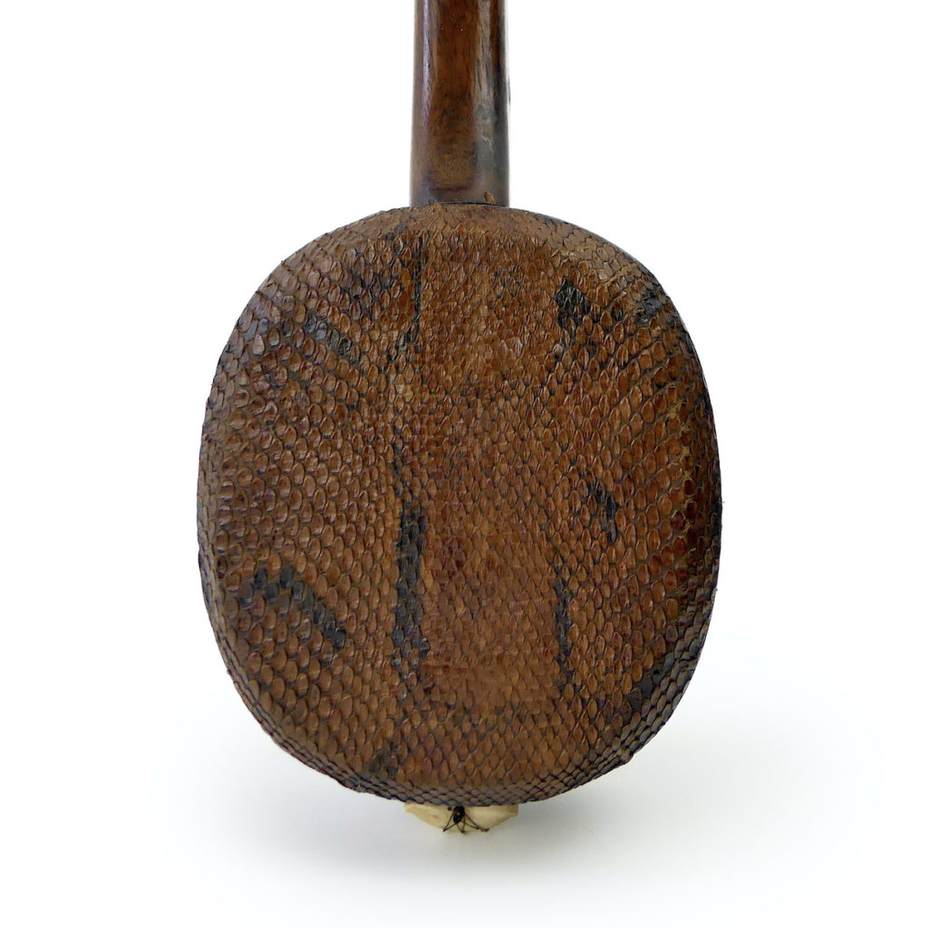 Sanxian luth chinois ancien à 3 cordes en bois os et peau - OVIRY