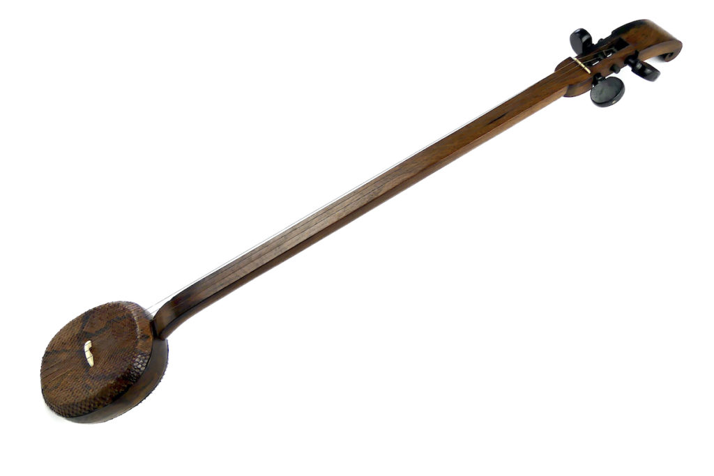 Sanxian luth chinois ancien à 3 cordes en bois os et peau - OVIRY