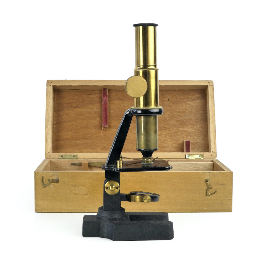 Microscope ancien en laiton et fonte dans coffret en bois - OVIRY