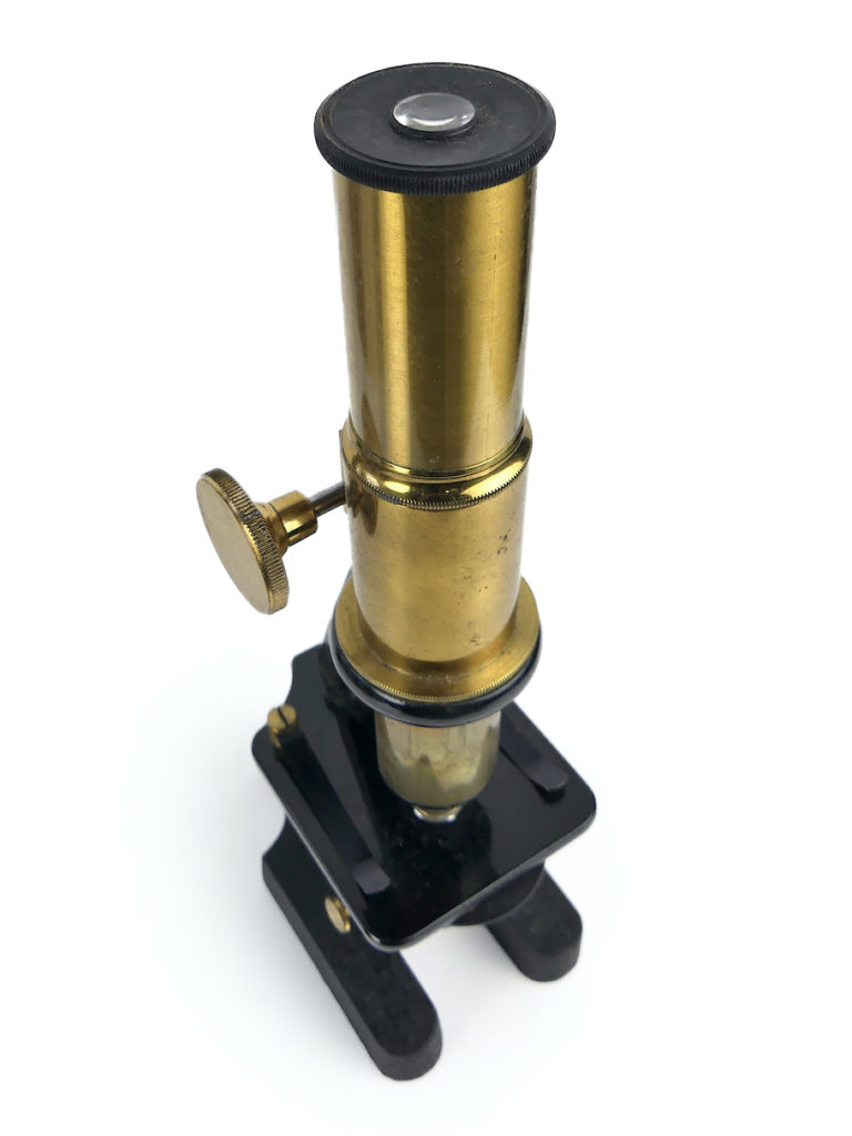 Microscope ancien en laiton et fonte dans coffret en bois - OVIRY