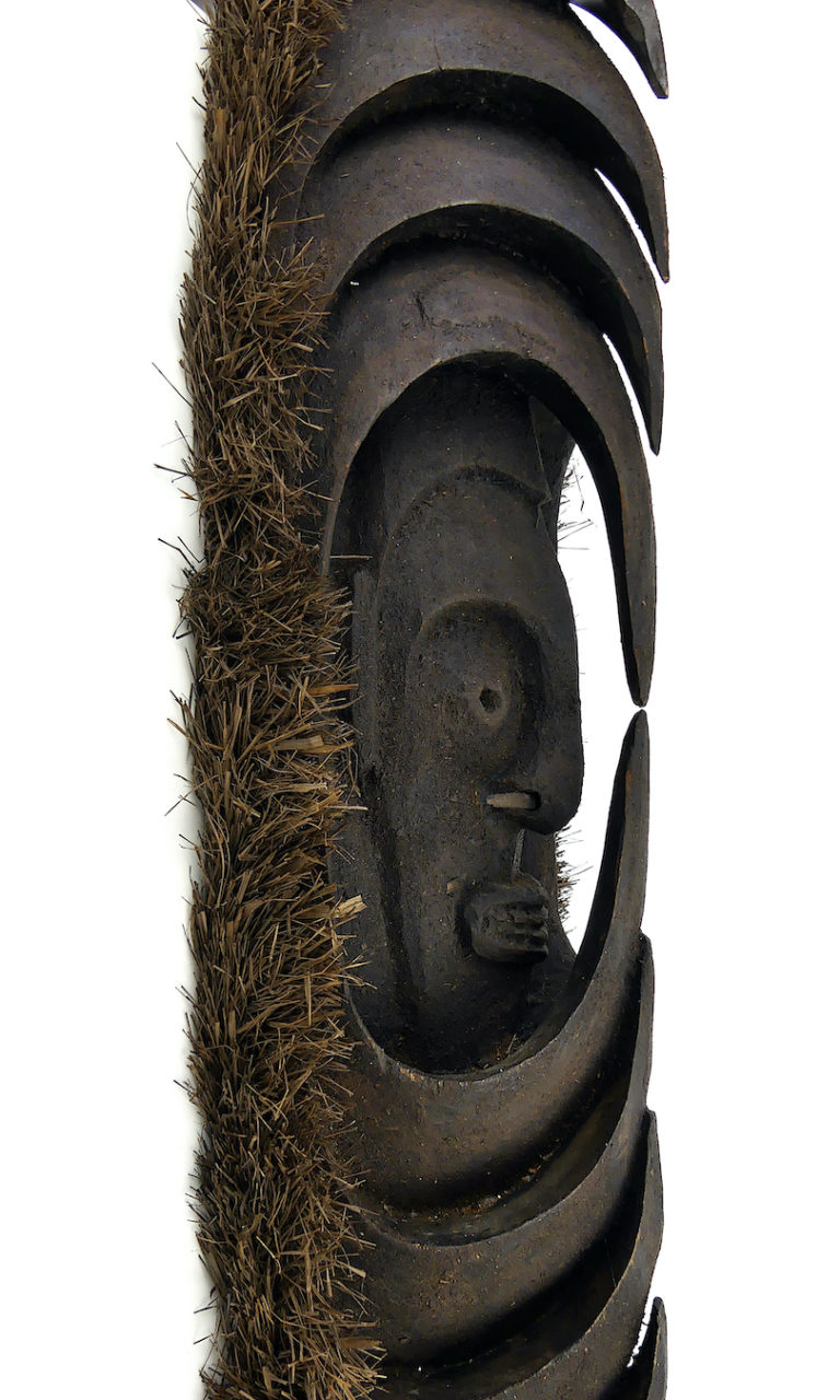 Grand masque d'initiation papou d’ancêtre Minsinki en bois OVIRY