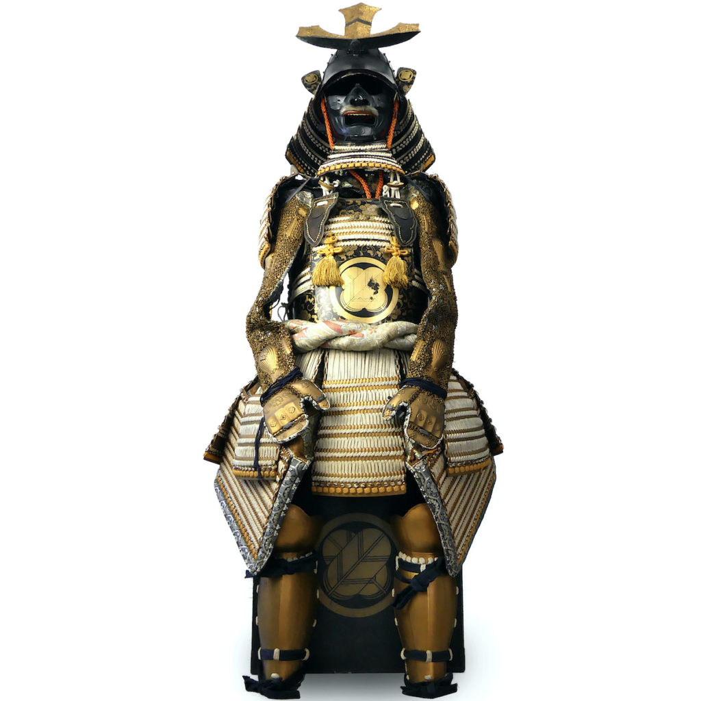 Yoroi noir et or armure de samouraï au kamon Takanoha - OVIRY