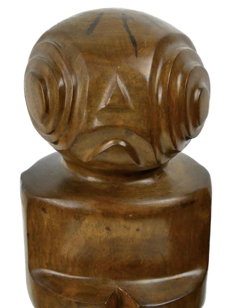 Grand Tiki marquisien massif et singulier en bois de rose d’Océanie