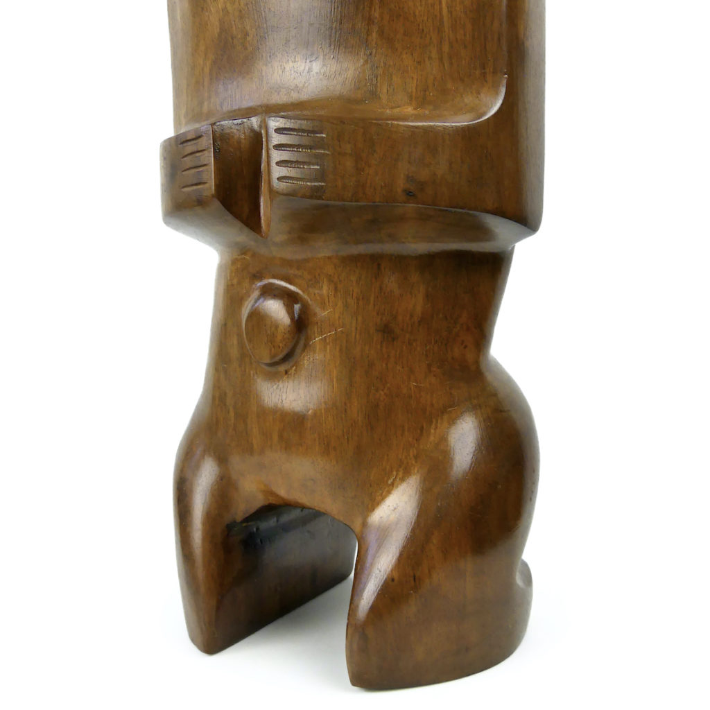 Grand Tiki marquisien massif et singulier en bois de rose d’Océanie