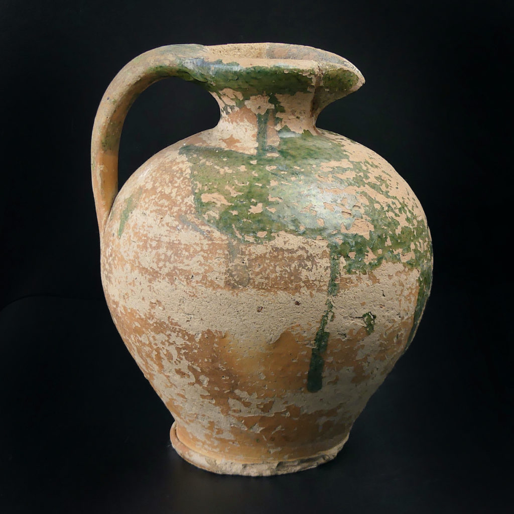 Cruche saintongeaise ancienne en terre cuite à glaçure verte XIXe