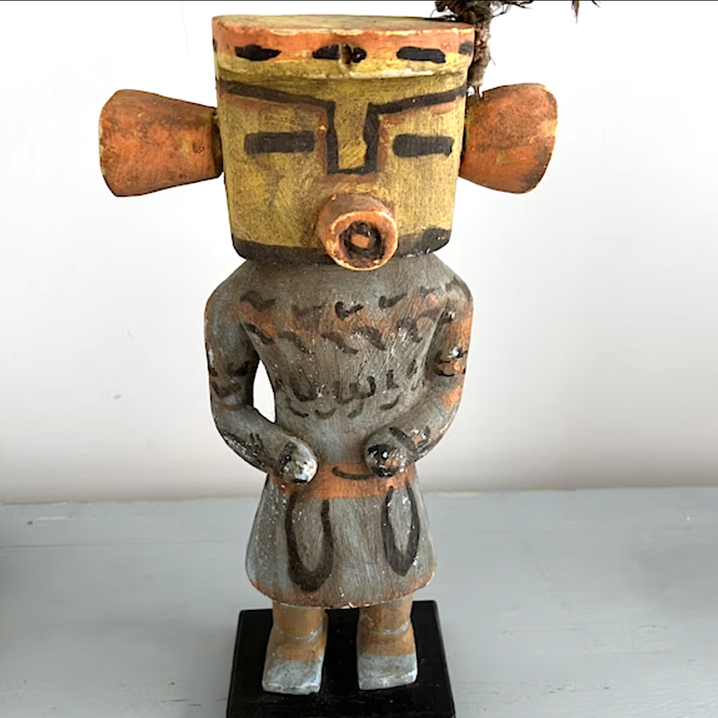 Crâne traditionnel Dayak en bois sculpté et os - Boutique OVIRY
